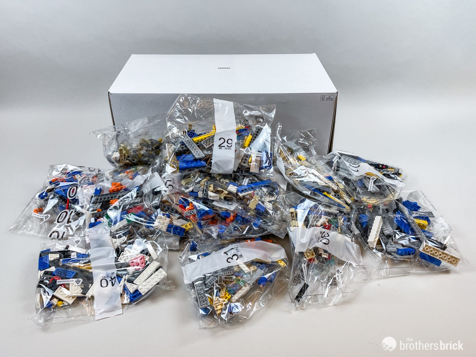 LEGO 10299 Real Madrid - Santiago Bernabeu Stadium-TBB Review-UI6JE-4 ...