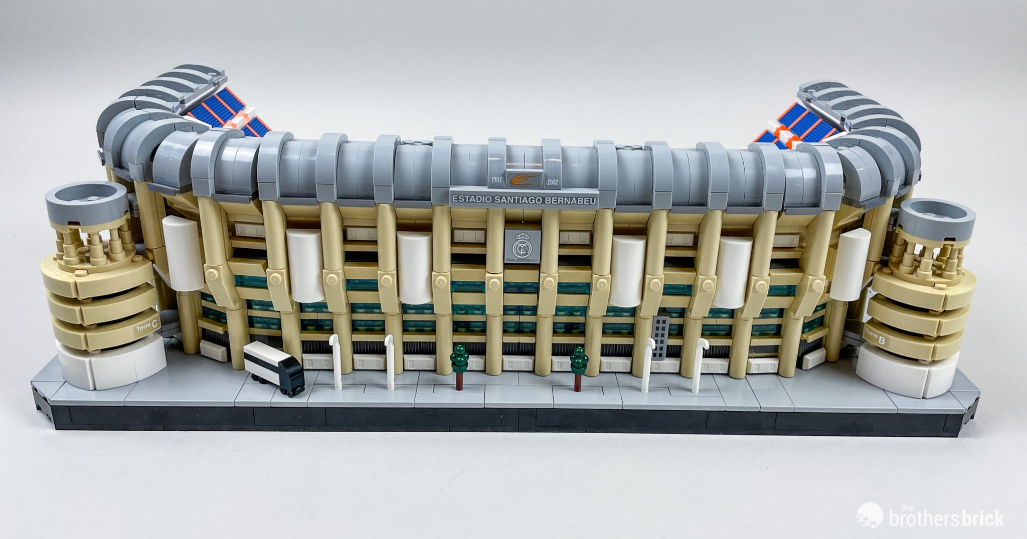 LEGO 10299 Real Madrid - Santiago Bernabeu Stadium-TBB Review-UI6JE-52 ...