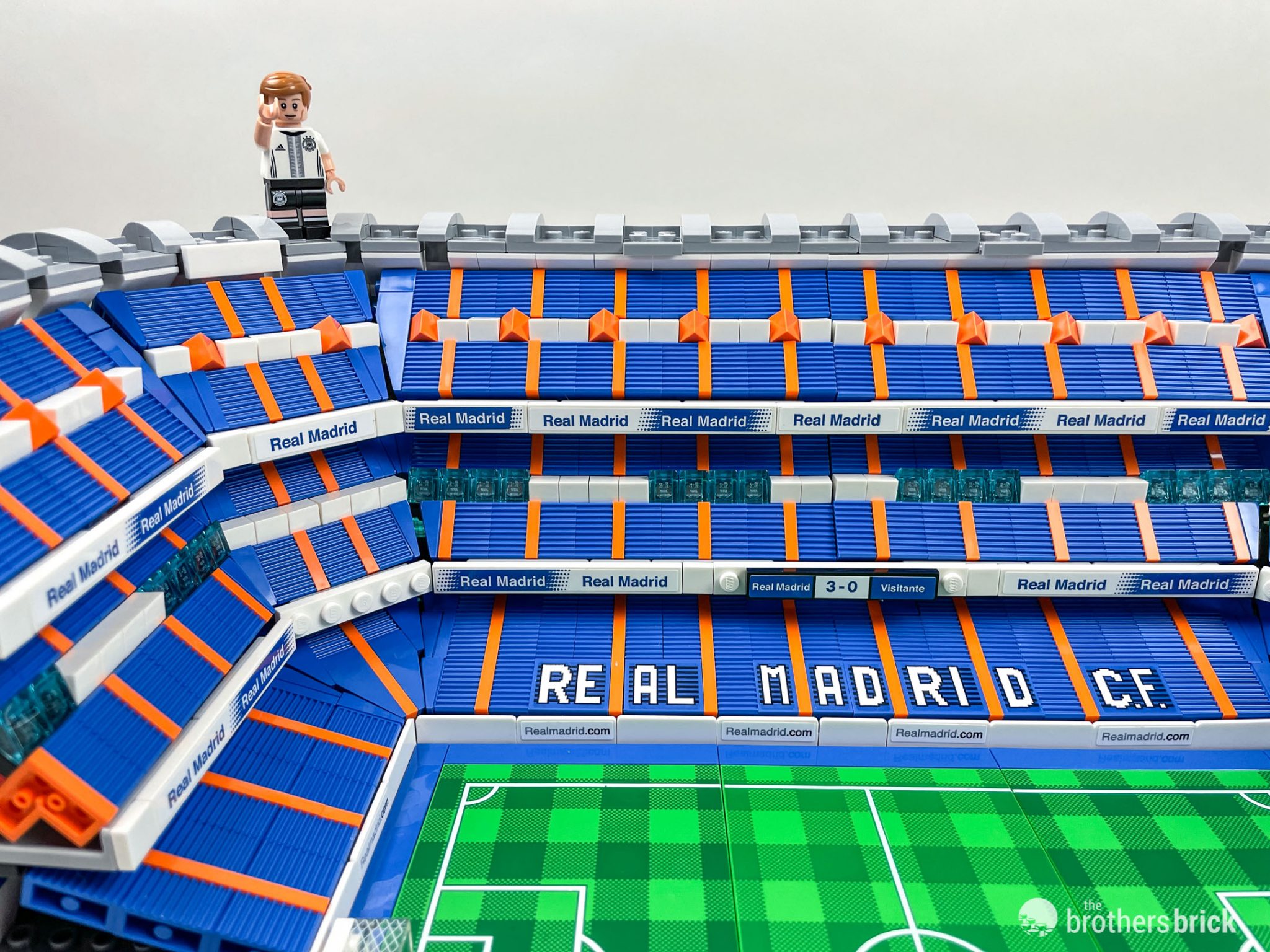 LEGO 10299 Real Madrid - Santiago Bernabeu Stadium-TBB Review-UI6JE-61 ...