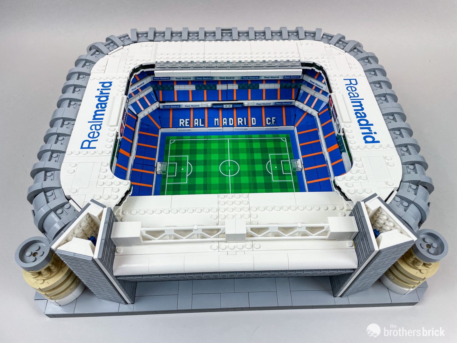 LEGO 10299 Real Madrid - Santiago Bernabeu Stadium-TBB Review-UI6JE-70 ...