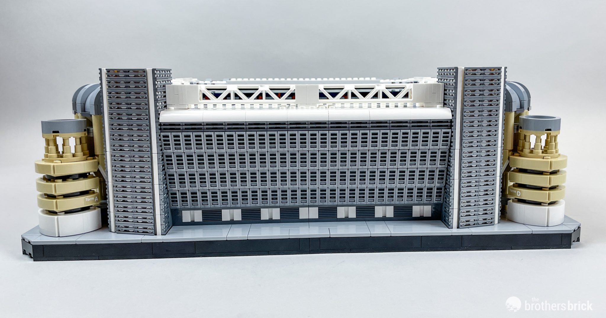 LEGO 10299 Real Madrid - Santiago Bernabeu Stadium-TBB Review-UI6JE-71 ...