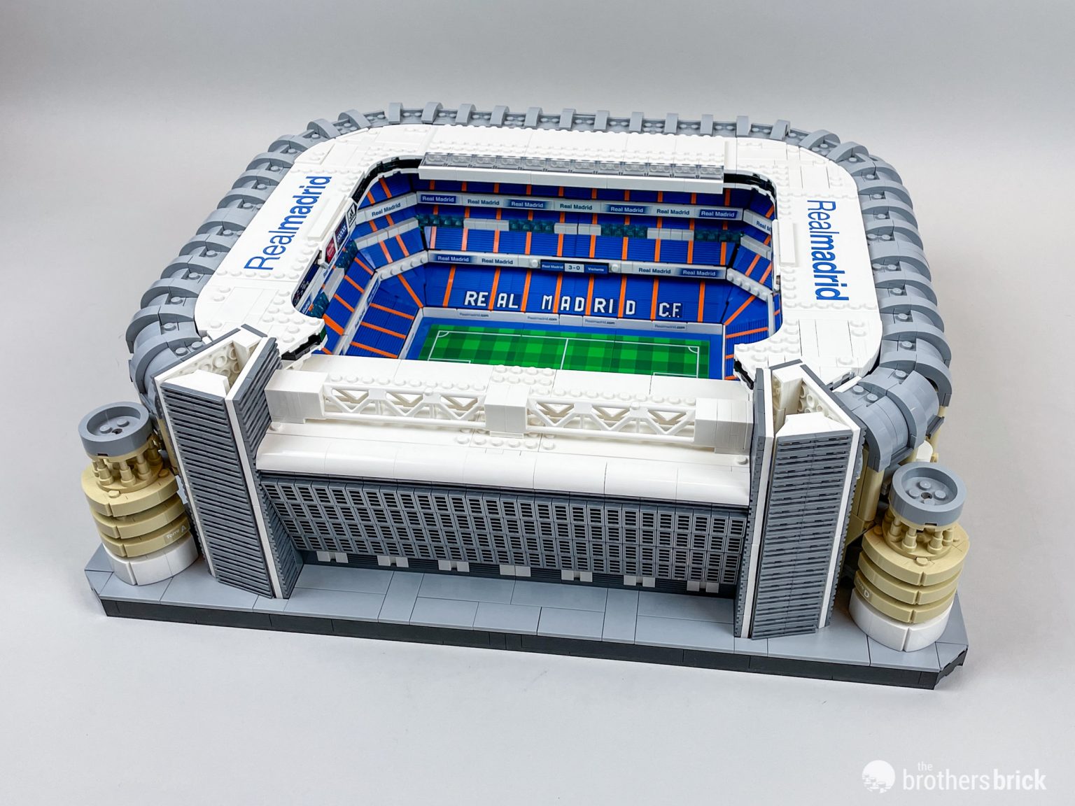 LEGO 10299 Real Madrid - Santiago Bernabeu Stadium-TBB Review-UI6JE-72 ...