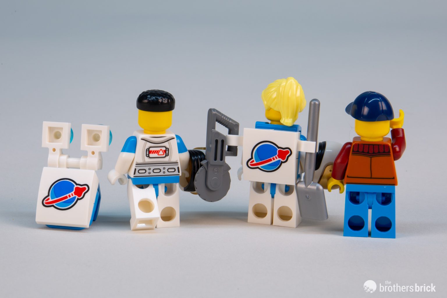 LEGO City Space 60348 Lunar Roving Vehicle & 60350 Lunar Research Base ...