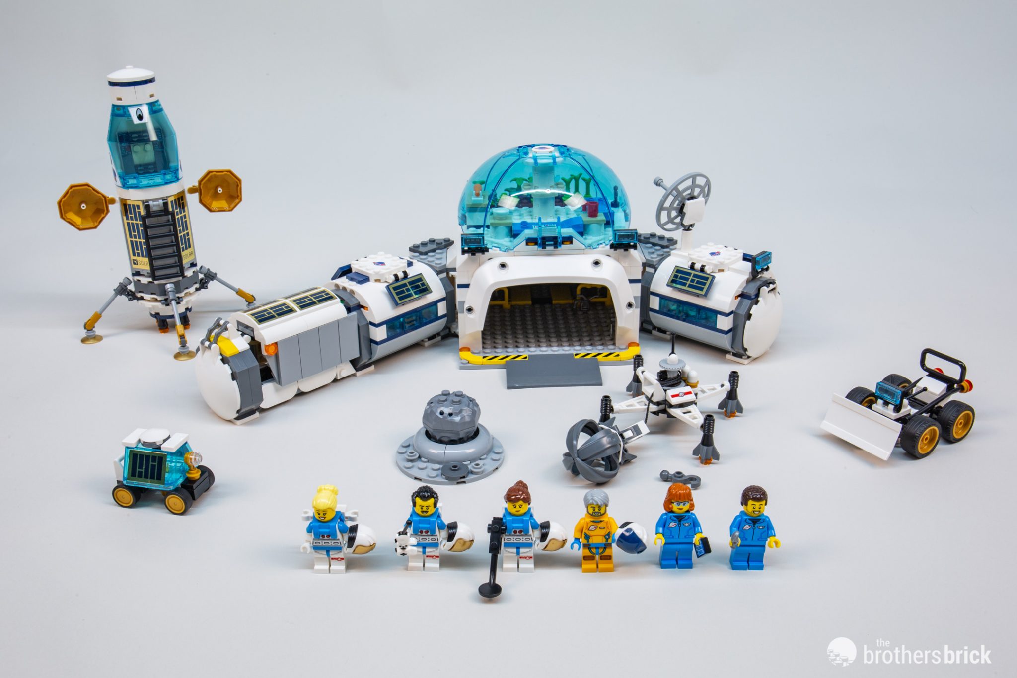 LEGO City Space 60348 Lunar Roving Vehicle 60350 Lunar Research Base ...