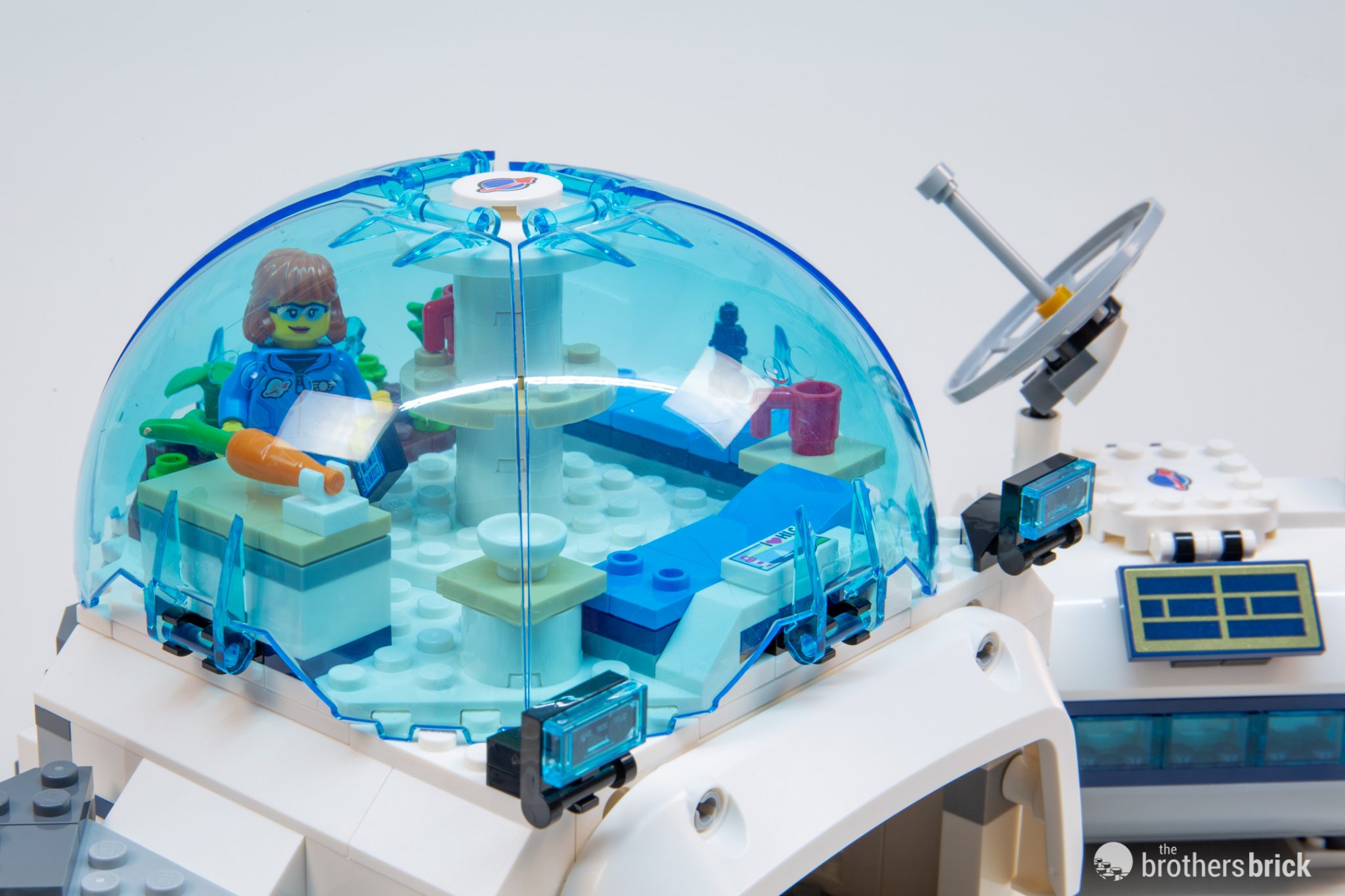 LEGO City Space 60348 Lunar Roving Vehicle 60350 Lunar Research Base ...