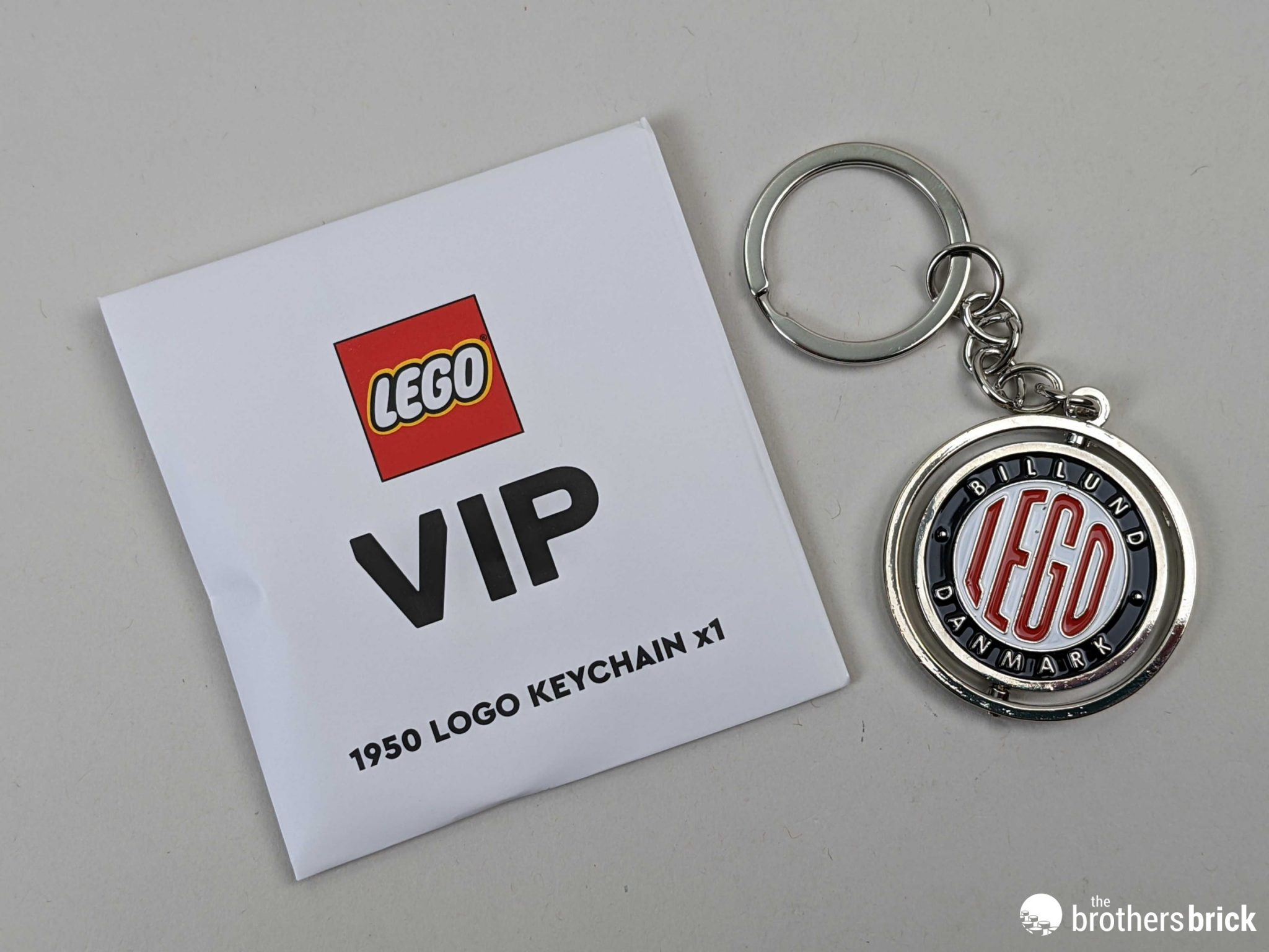 LEGO VIP 5007093 - 1950's Logo Spinning Keychain - Better than a tin ...