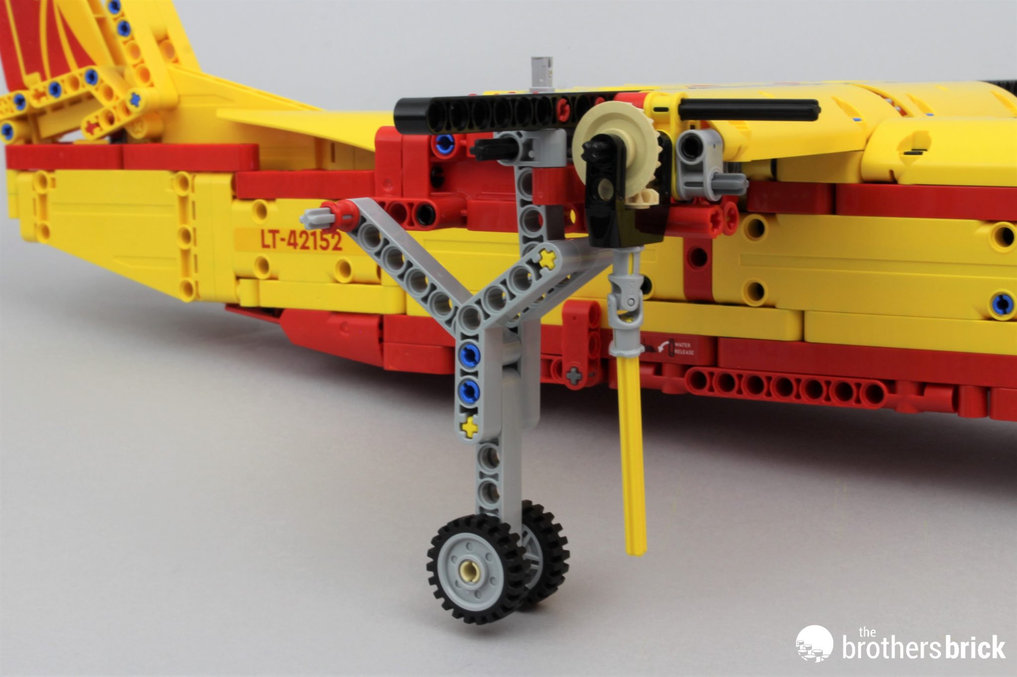 LEGO Technic 42152 Firefighter Aircraft - TBB Review - (26) - The ...