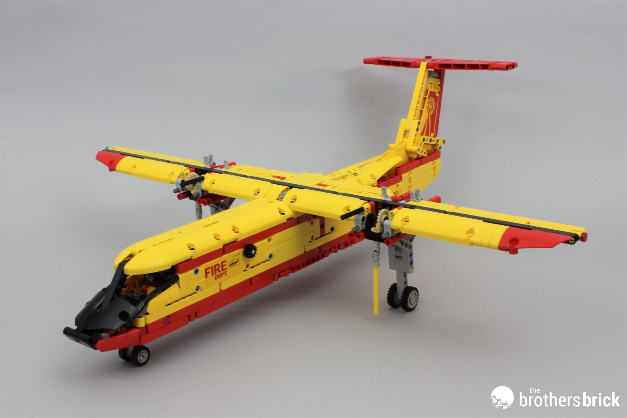 LEGO Technic 42152 Firefighter Aircraft - TBB Review - (27) - The ...