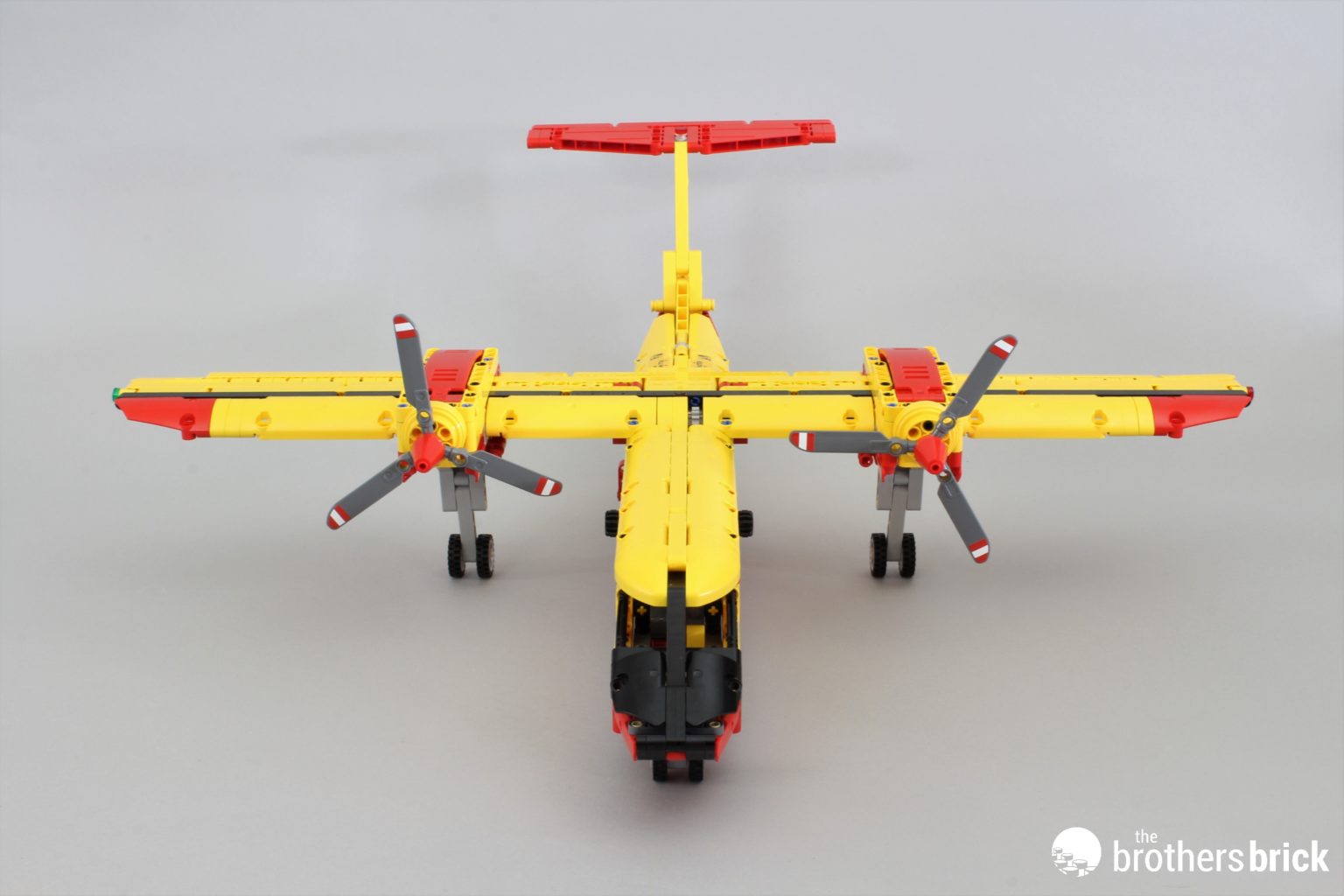 LEGO Technic 42152 Firefighter Aircraft - TBB Review - (30) - The ...
