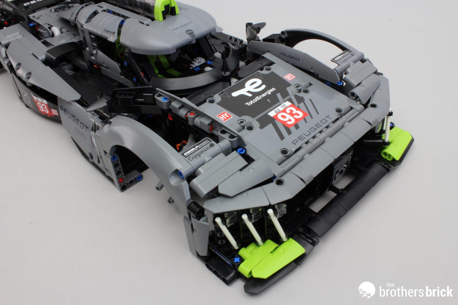 LEGO 42156 PEUGEOT 9X8 24H Le Mans Hybrid Hypercar - TBB Review - (50 ...