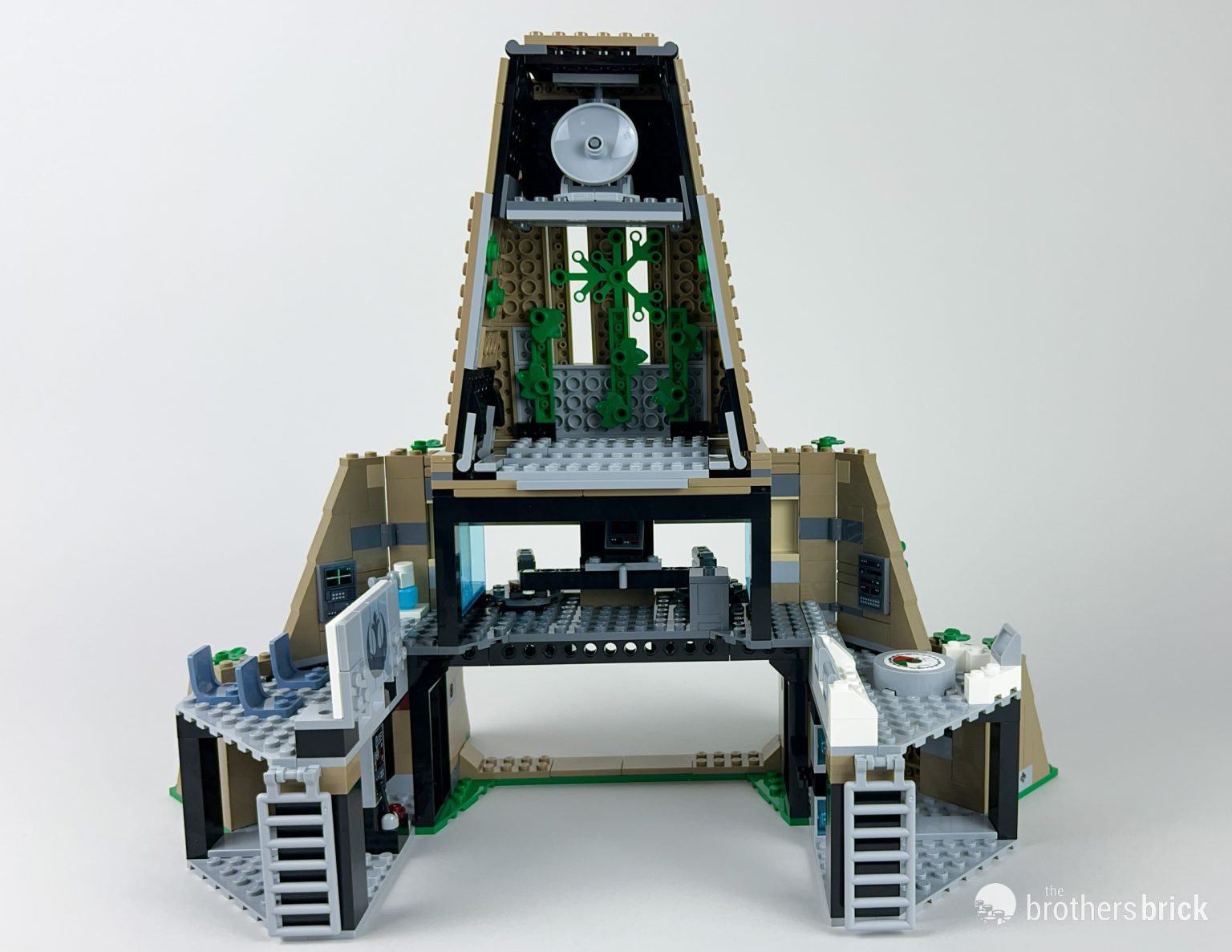 LEGO Star Wars 75365 - Yavin 4 Rebel Base - Review-SWBIX-14 - The ...