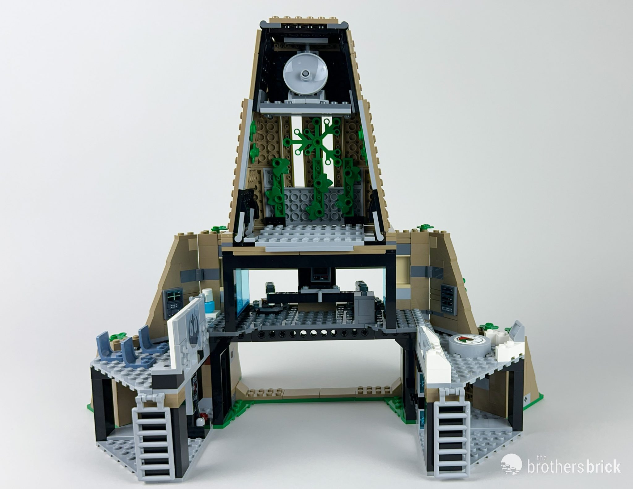 LEGO Star Wars 75365 - Yavin 4 Rebel Base - Review-SWBIX-14 - The ...
