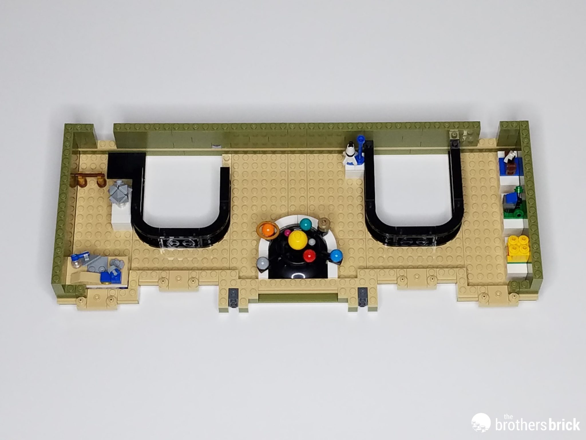 LEGO Icons Modular Buildings Collection 10326 Natural History Museum ...