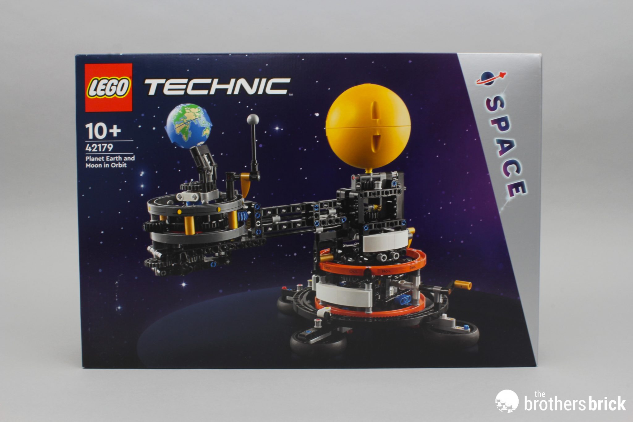 LEGO Technic 42179 Planet Earth and Moon in Orbit - Finally an orrery ...
