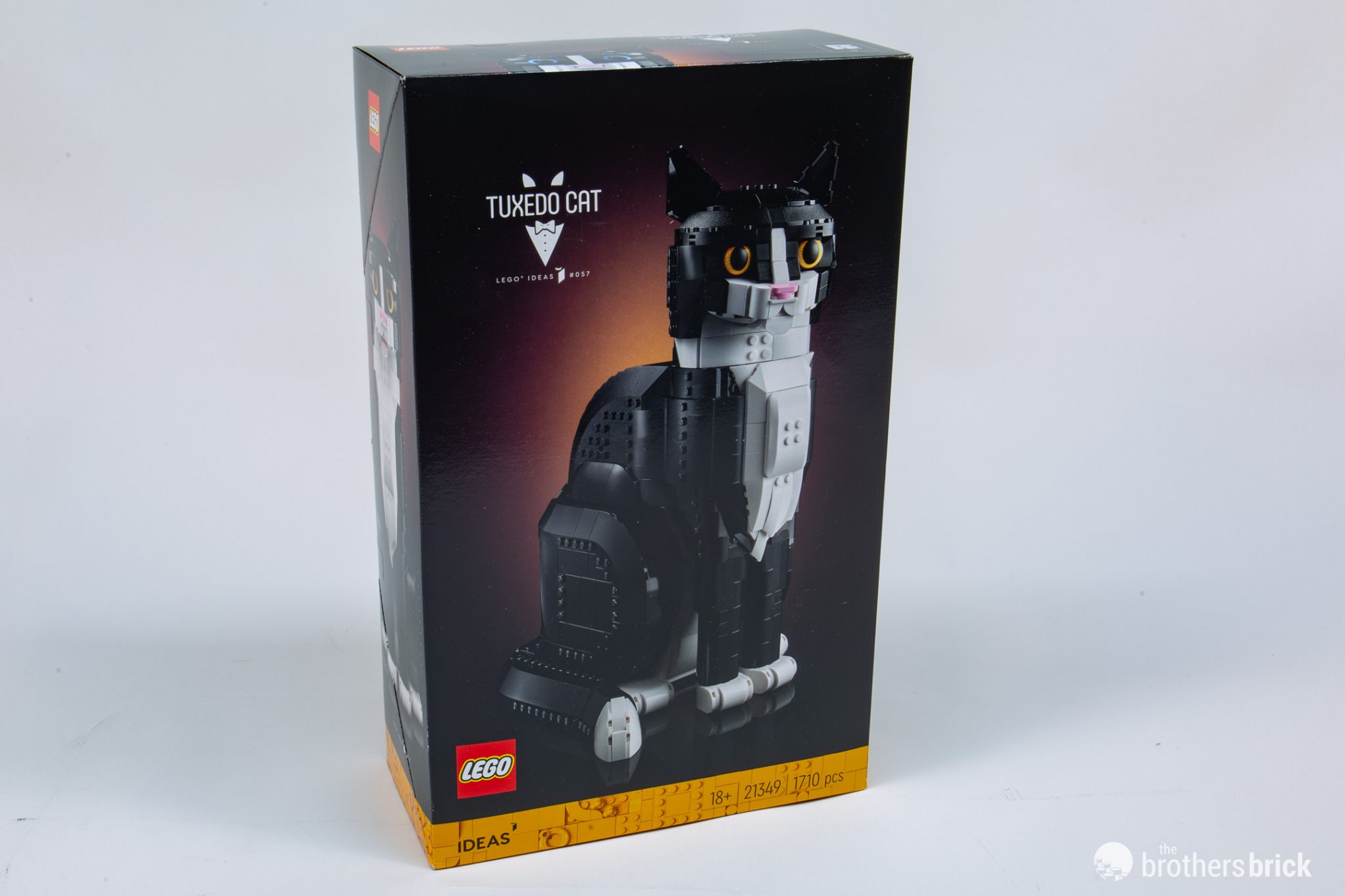 LEGO Ideas 21349 Tuxedo Cat [Review] - The Brothers Brick | The Brothers Brick
