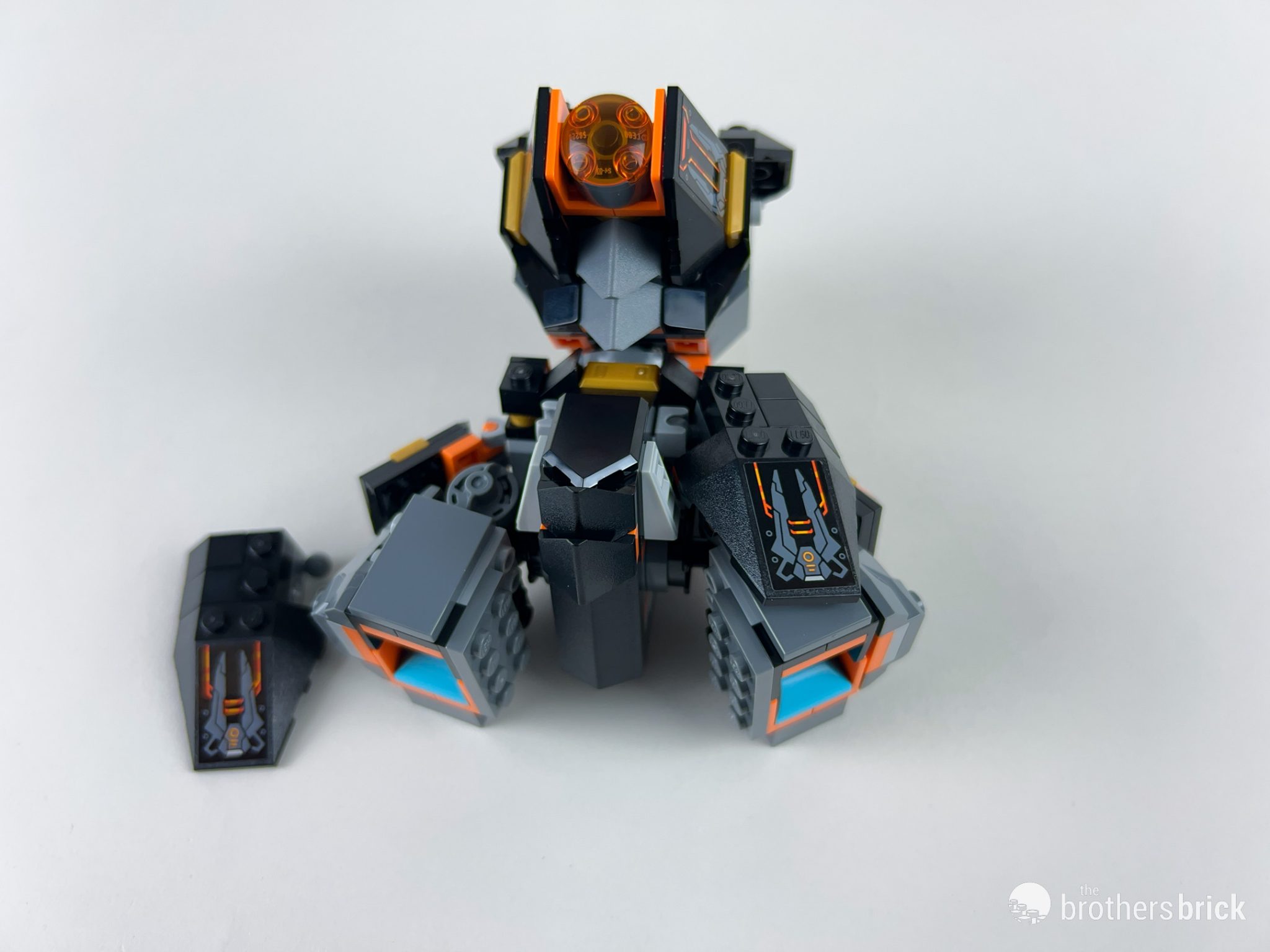 LEGO Ninjago 71821 Cole's Titan Dragon Mech - A Truly Tanky Titan ...