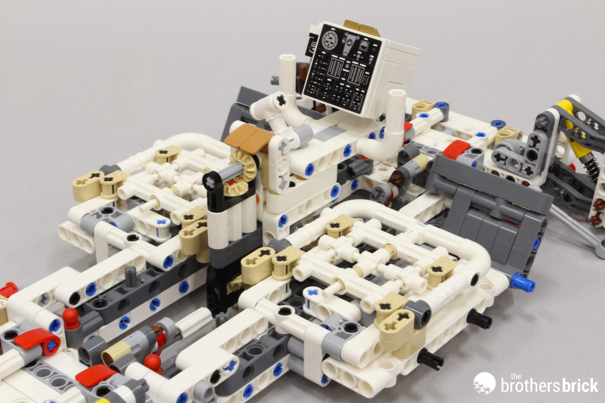 LEGO Technic 42182 NASA Apollo Lunar Roving Vehicle - LRV - A top notch ...