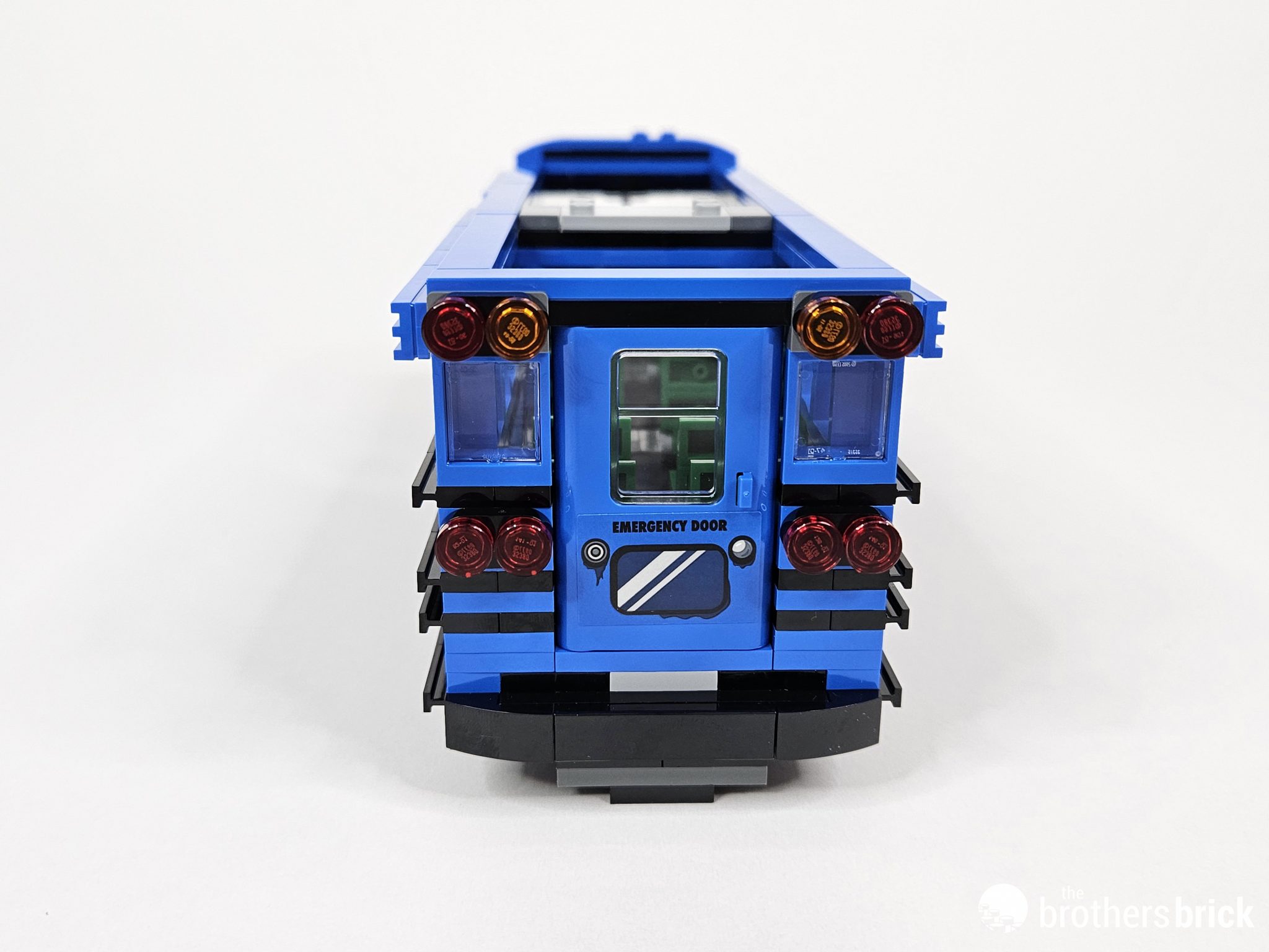 LEGO-Fortnite-77073-Battle-Bus-Review-19-Iitxh - The Brothers Brick ...