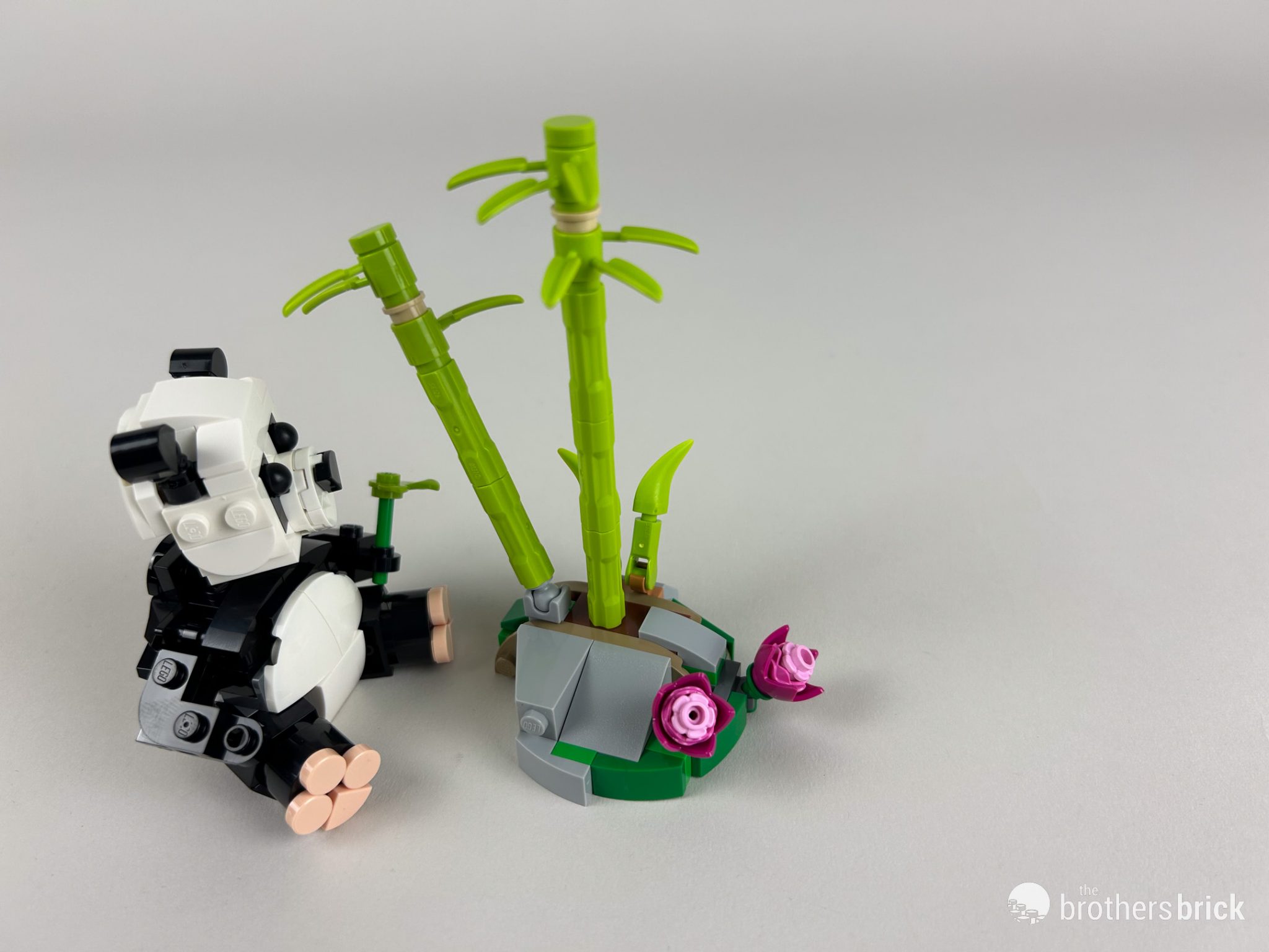 LEGO Creator 3-in-1 31165 Wild Animals Panda Family [Review] - The ...