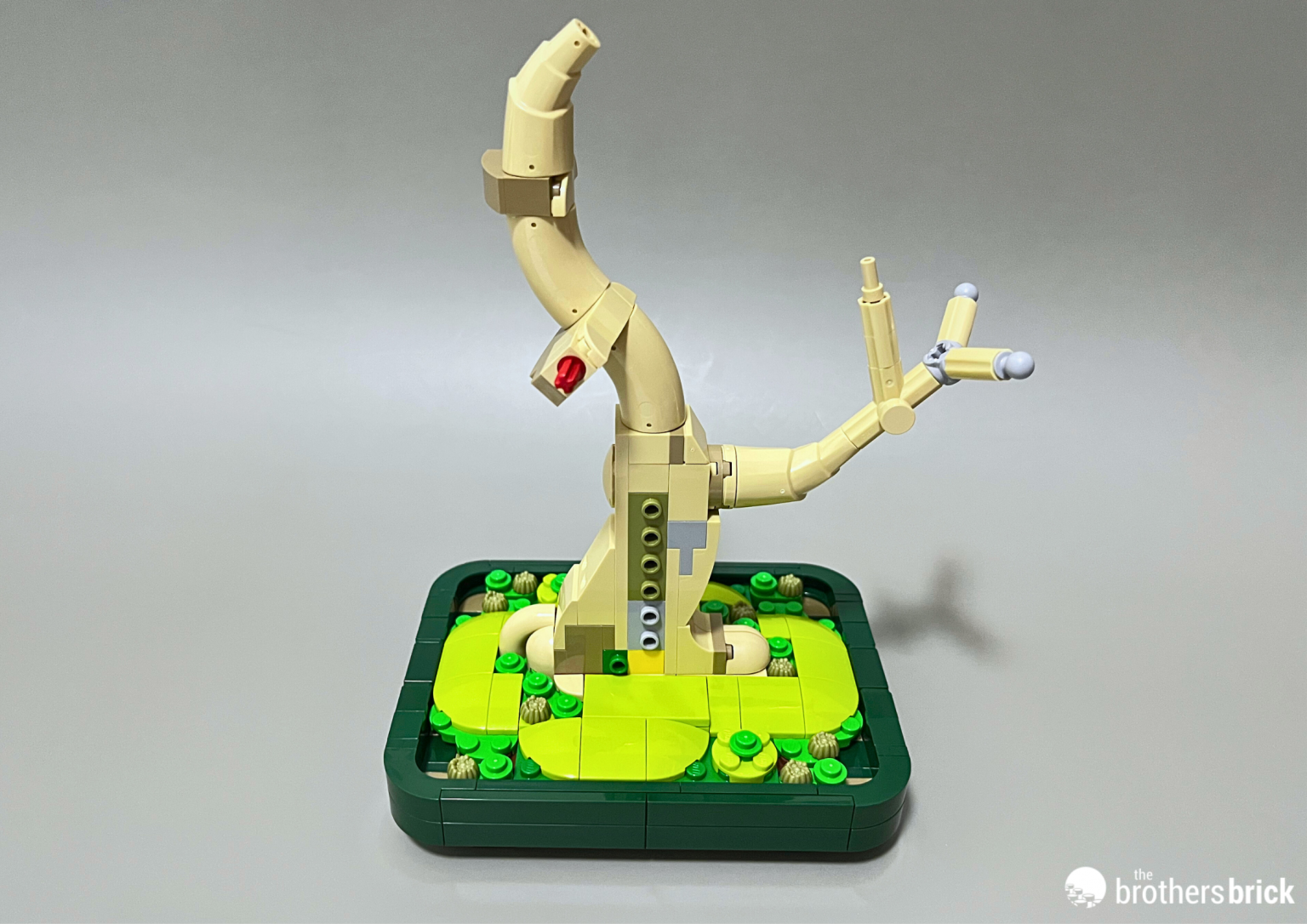 LEGO Botanicals 10348 Japanese Red Maple Bonsai Tree – A return to ...