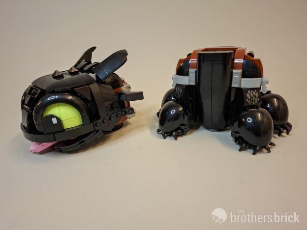 LEGO Icons 10375 How to Train Your Dragon: Toothless - Big smiles, no ...