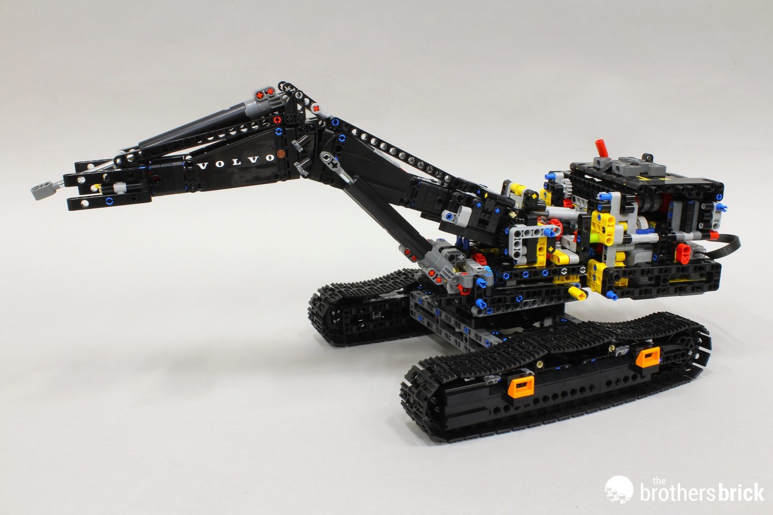 LEGO Technic 42215 Volvo EC500 Hybrid Excavator - Worth its weight ...