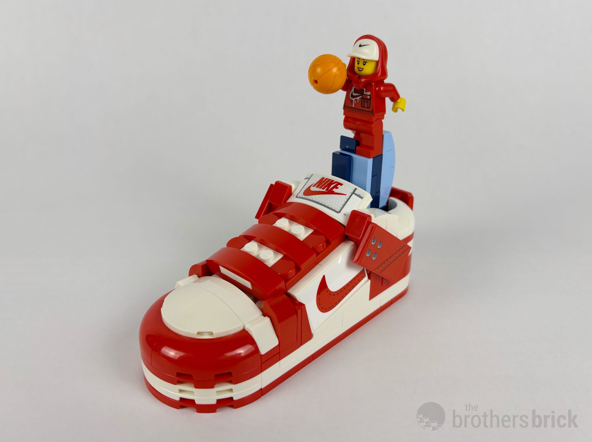 LEGO Nike 43021 Nike Dunk Trickshot and 43010 Nike Slam Dunk - Double ...