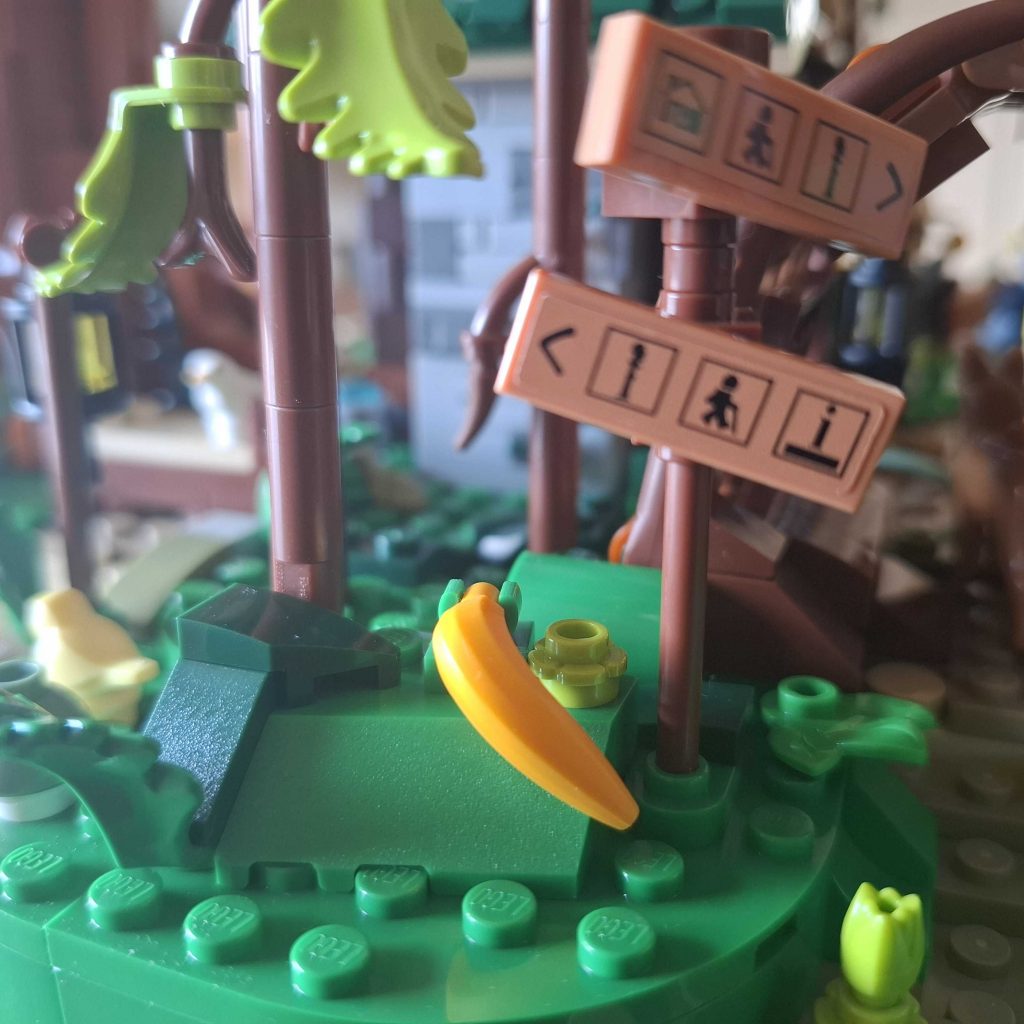 LEGO Bricklink Designer Program Series 6 – Sequoia Tree Trail: Towering ...