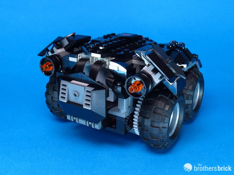 An in-depth look at the LEGO App-Controlled Batmobile 76112 in action ...