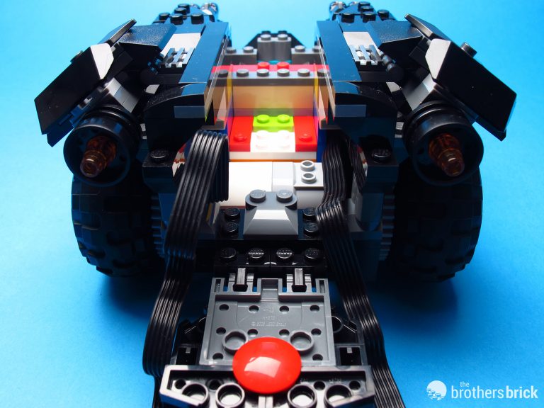 An in-depth look at the LEGO App-Controlled Batmobile 76112 in action ...
