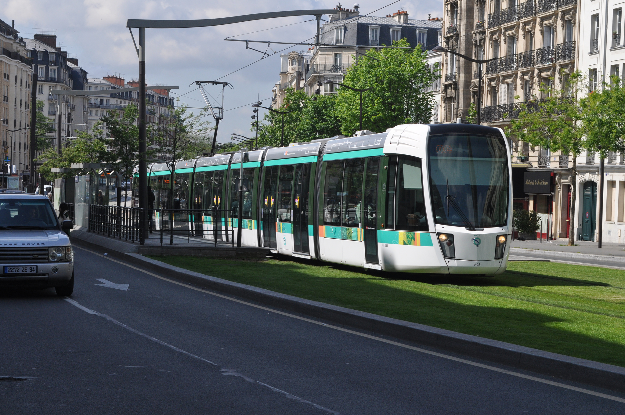 How We Roll, July 12: in praise of Artesia light rail and Paris trams ...