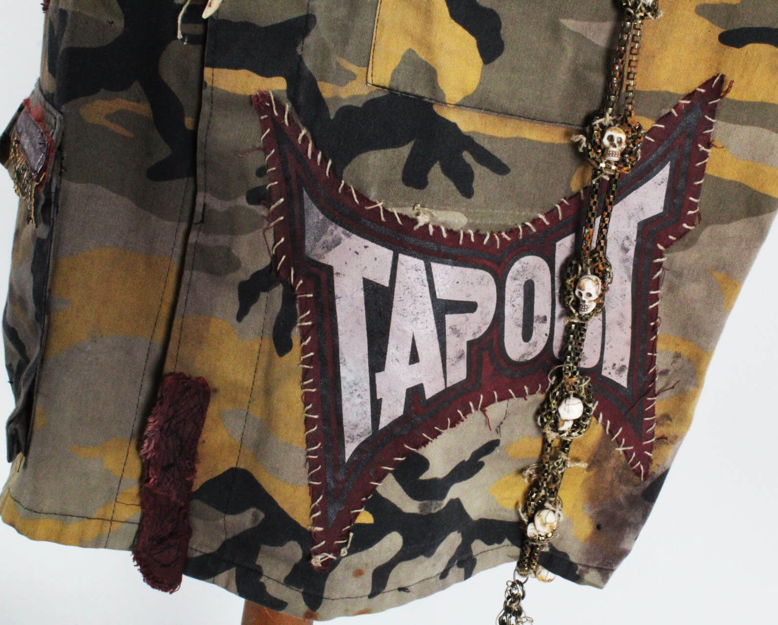 Mask Used UFC Tapout Vest Hat