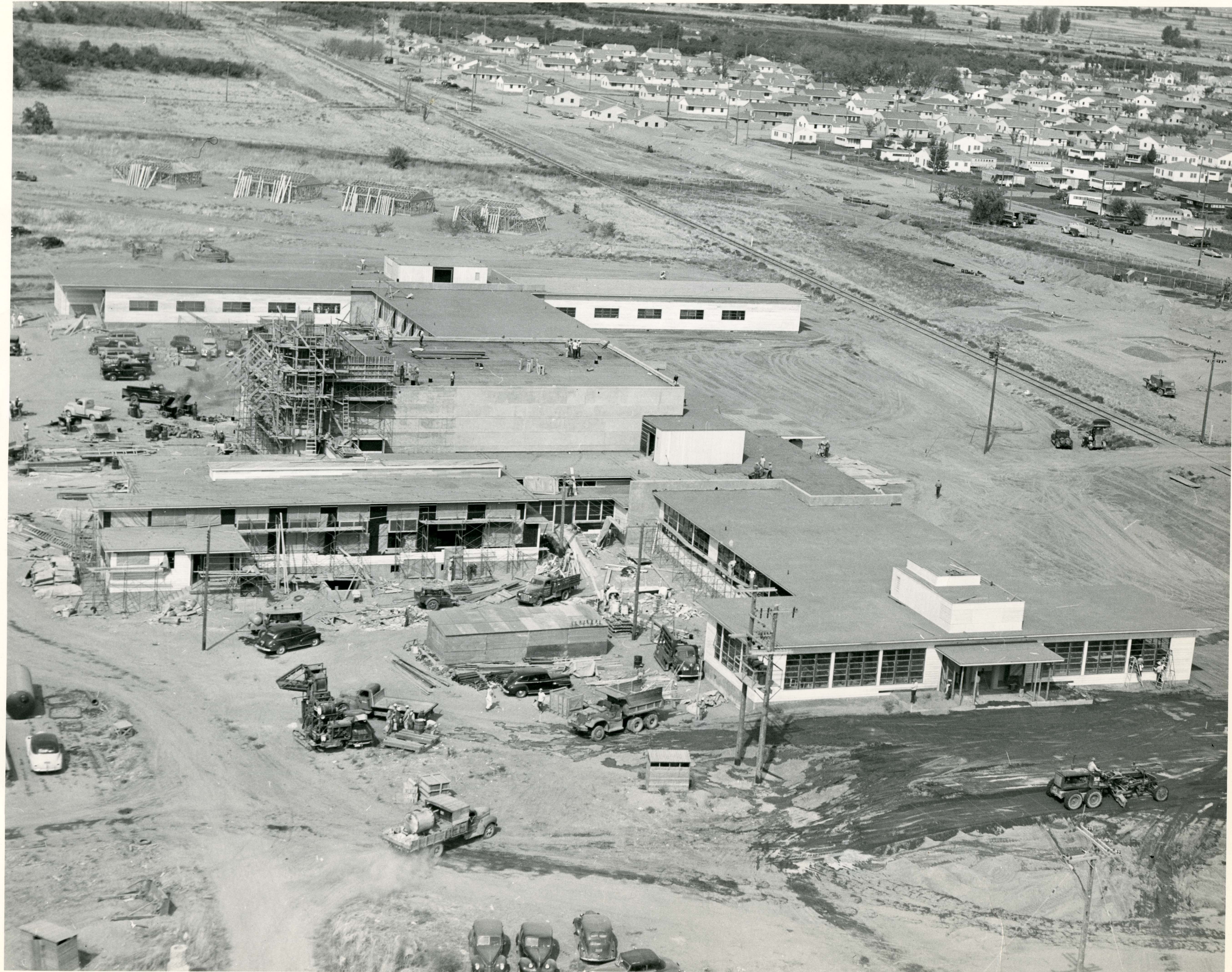 Large Building and Houses · Hanford History Project
