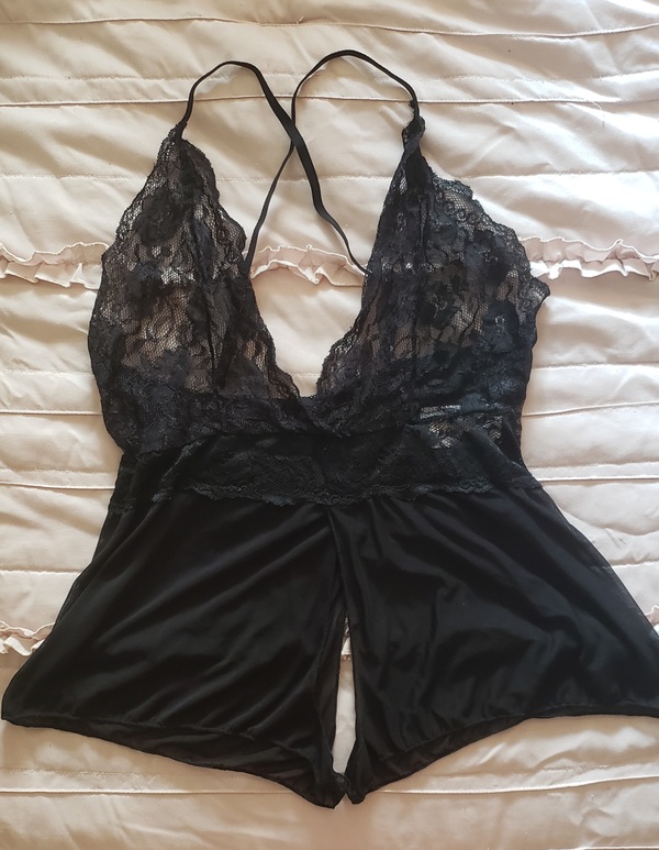Sexy Black Lace Crotchless Teddy Scented Pansy