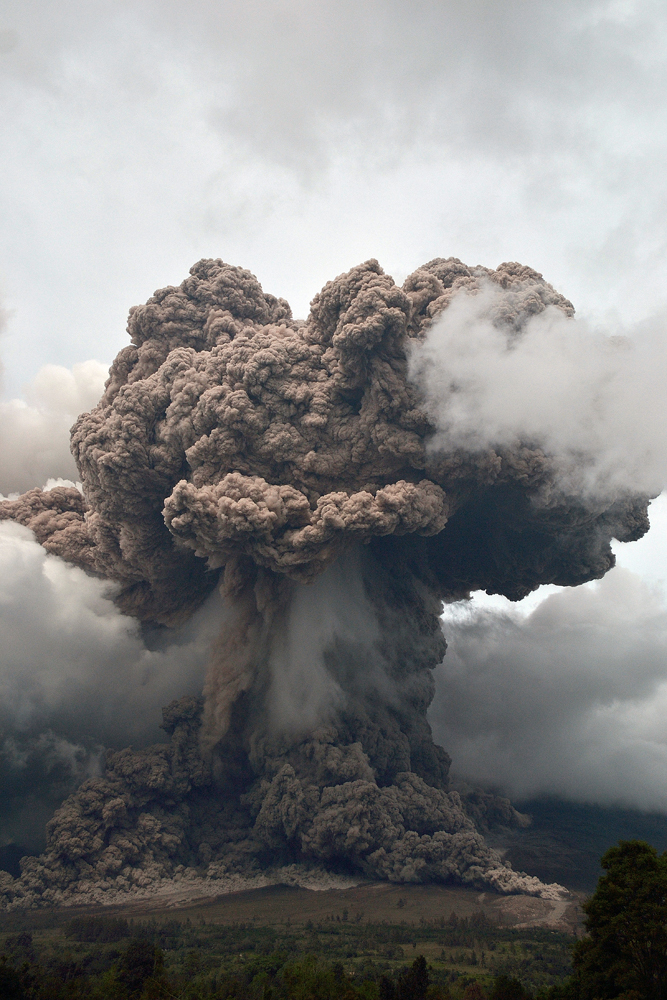 The Pyroclastic Red-Dragon (Mount Sinabung Eruption) | International ...