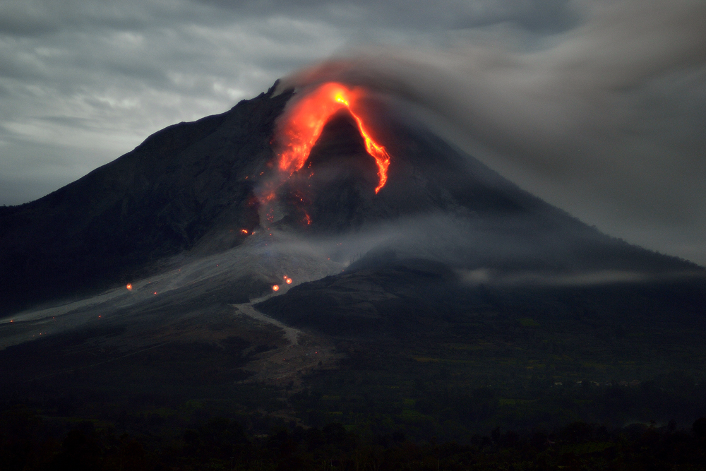 The Pyroclastic Red-Dragon (Mount Sinabung Eruption) | International ...
