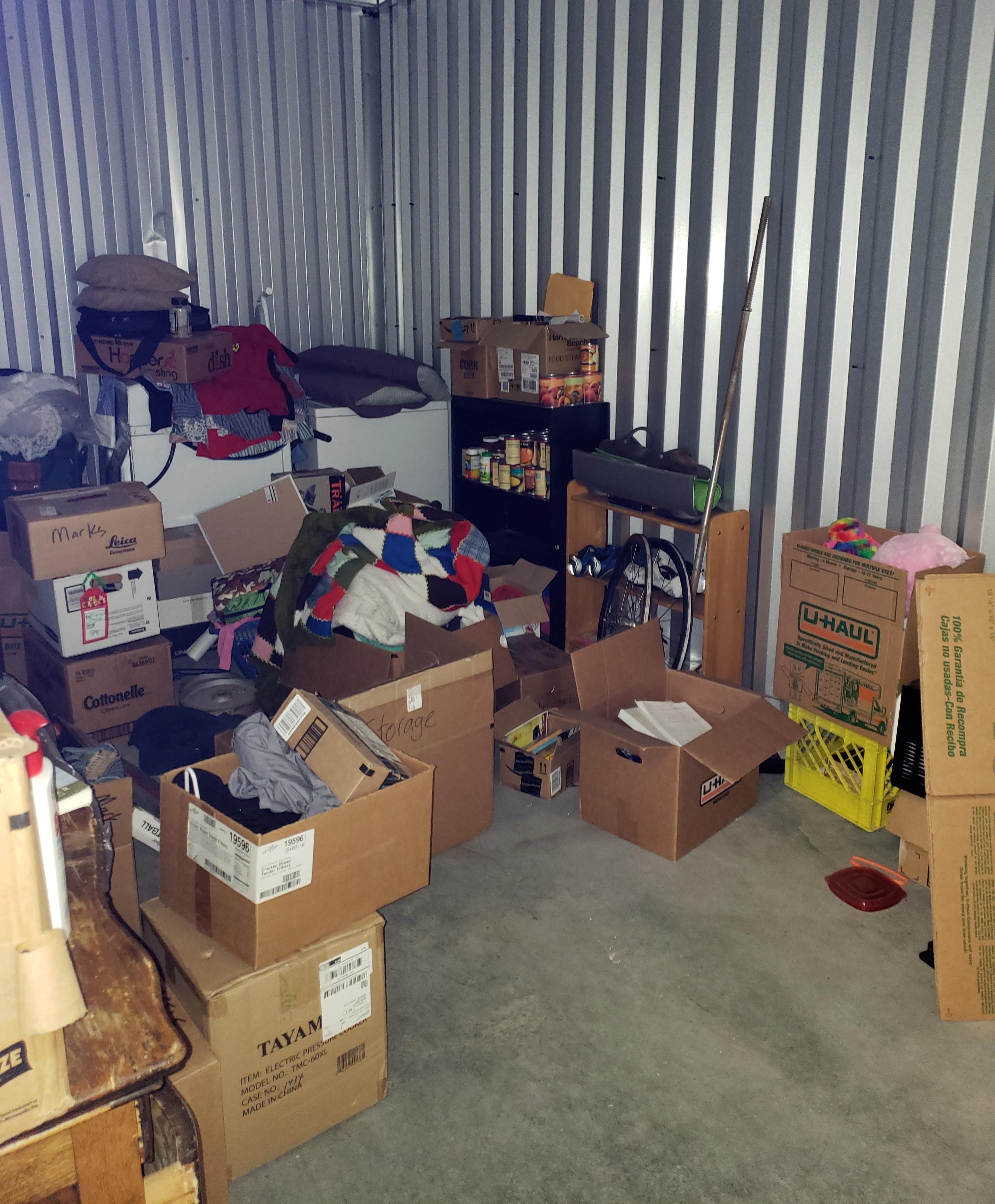 Storage auction #7124 at Springville Self Storage | StorageAuctions.net