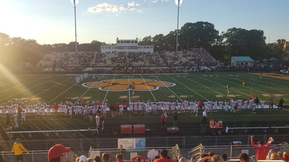 The North Allegheny Tigers defeat the Mentor Cardinals 20 to 16 ...
