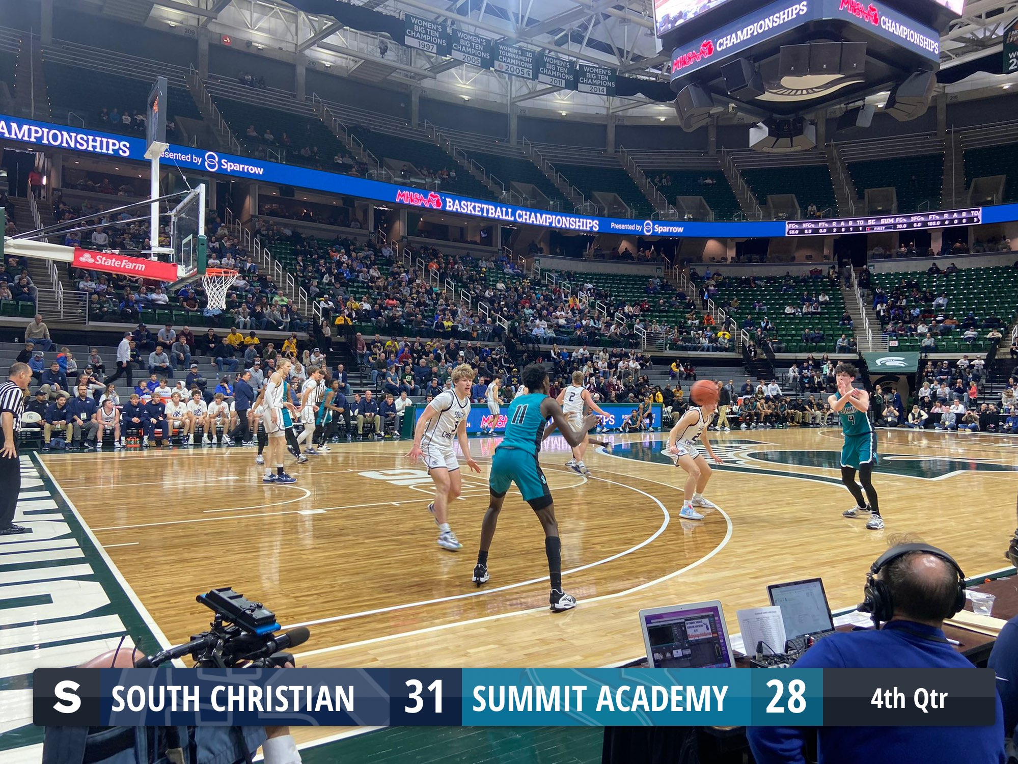The South Christian Sailors defeat the Summit Dragons 40 to 35 ...