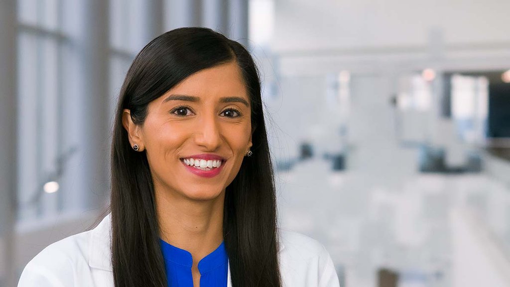 Sheena Bhalla, M.D.: Internal Medicine | Lung Cancer | UT Southwestern ...