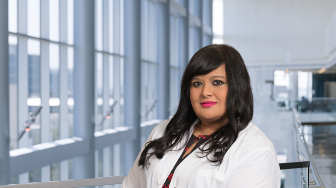 Alka Mallik, M.D.: Internal Medicine | Breast Cancer | UT Southwestern Medical Center